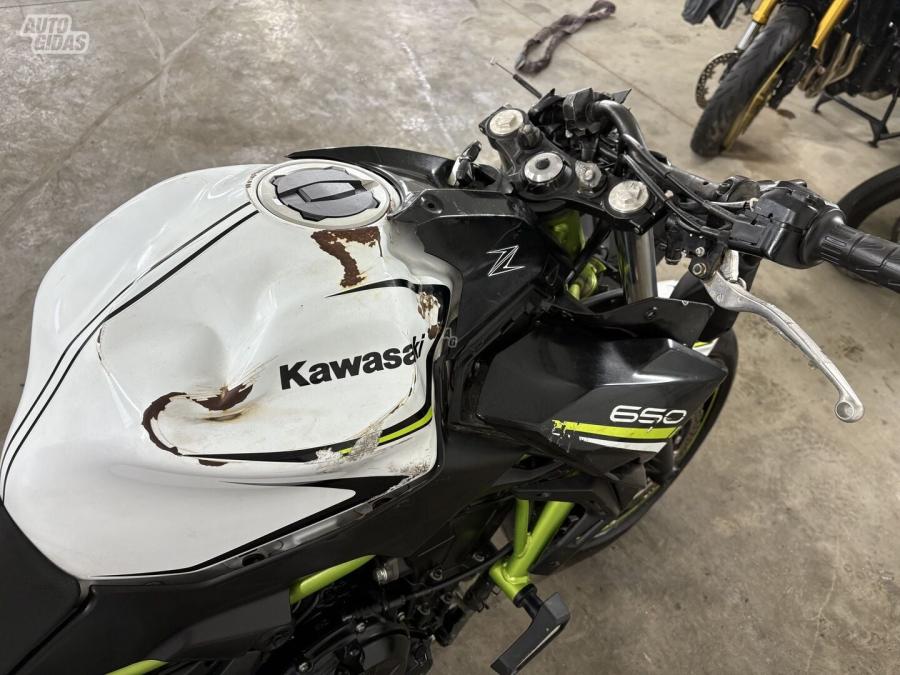 Kawasaki Z650 2020 in Kelme, with an engine capacity of 0.65 L and mileage of 0 thousand km for 1430 €, photo 8 on AUTOMOTO.COM.LV