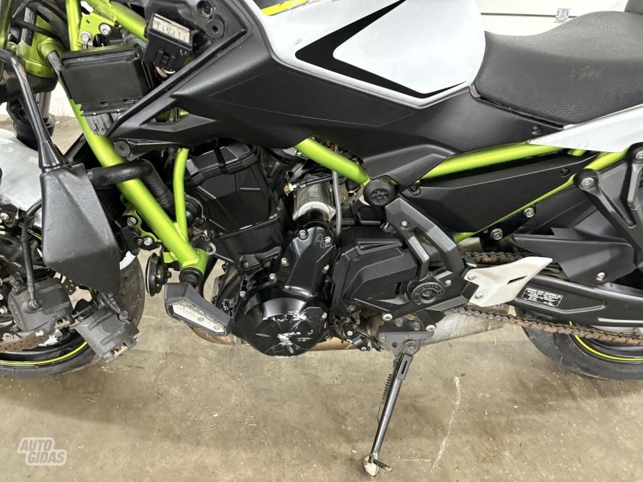 Kawasaki Z650 2020 in Kelme, with an engine capacity of 0.65 L and mileage of 0 thousand km for 1430 €, photo 14 on AUTOMOTO.COM.LV
