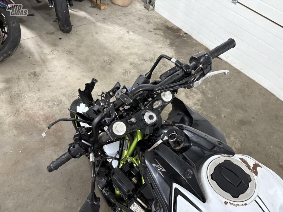 Kawasaki Z650 2020 in Kelme, with an engine capacity of 0.65 L and mileage of 0 thousand km for 1430 €, photo 19 on AUTOMOTO.COM.LV