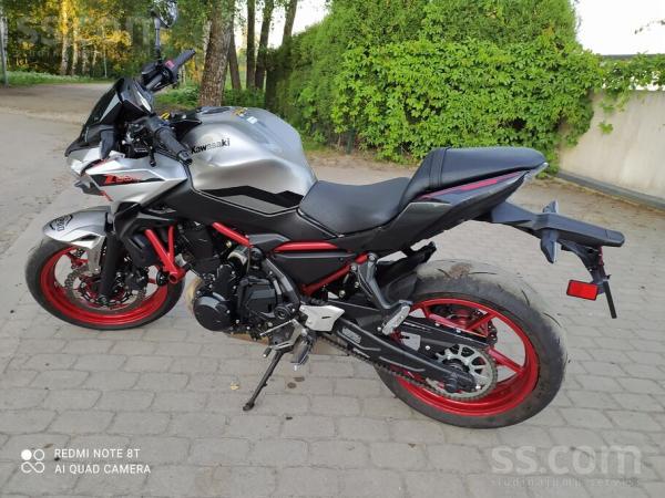 Kawasaki Z650 2023 in Riga, with an engine capacity of 0.65 L and mileage of 0 thousand km for 5700 €, photo 5 on AUTOMOTO.COM.LV