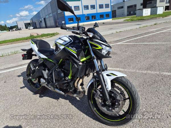 Белый Кавасаки Z650 2020 в Тарту, объемом двигателя 0.65 л и пробегом 25 тыс. км за 4800 €, фото 1 на AUTOMOTO.COM.LV
