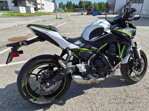 White Kawasaki Z650 2020 in Tartu, with an engine capacity of 0.65 L and mileage of 25 thousand km for 4800 €, photo 4 on AUTOMOTO.COM.LV