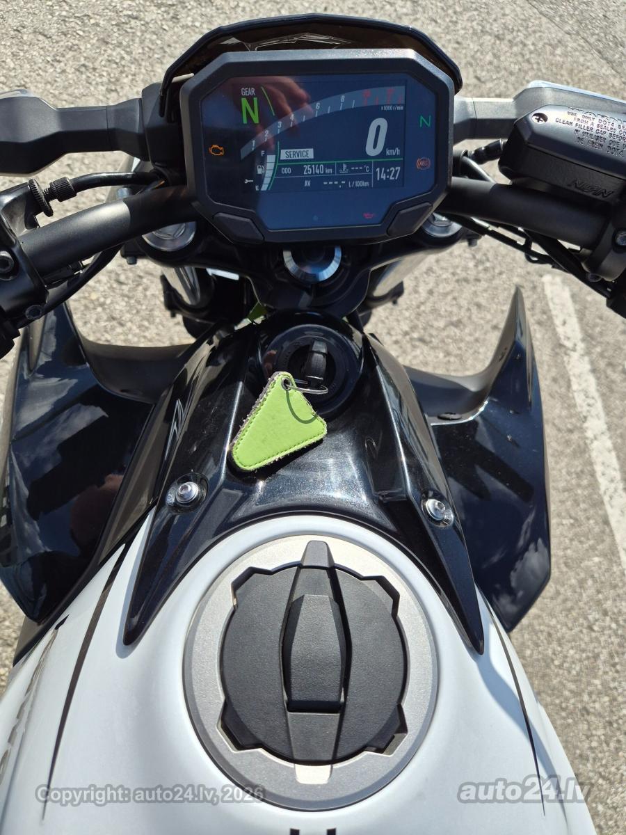 White Kawasaki Z650 2020 in Tartu, with an engine capacity of 0.65 L and mileage of 25 thousand km for 4800 €, photo 5 on AUTOMOTO.COM.LV