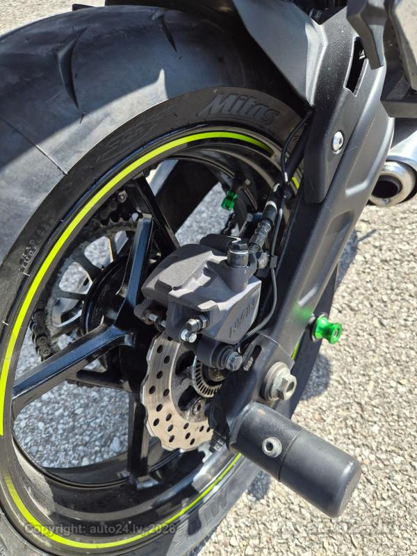 Белый Кавасаки Z650 2020 в Тарту, объемом двигателя 0.65 л и пробегом 25 тыс. км за 4800 €, фото 6 на AUTOMOTO.COM.LV