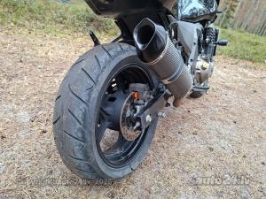 Black Kawasaki Z750 2004 in Tallinn, with an engine capacity of 0.75 L and mileage of 60 thousand km for 2900 €, photo 5 on AUTOMOTO.COM.LV