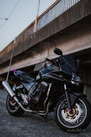 Black Kawasaki Z750 2005 in Tallinn, with an engine capacity of 0.75 L and mileage of 67 thousand km for 2400 €, photo  on AUTOMOTO.COM.LV