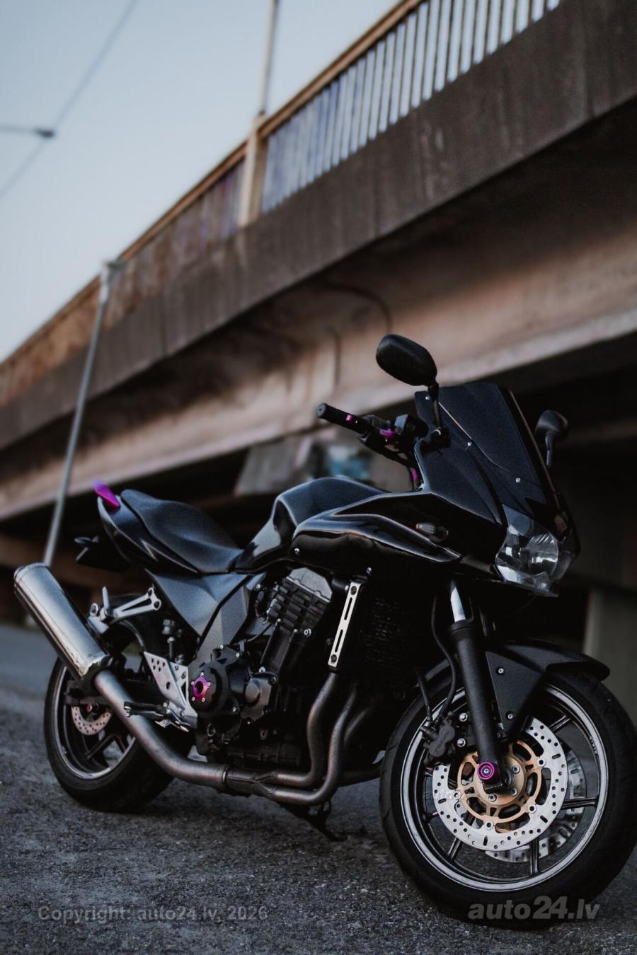 Black Kawasaki Z750 2005 in Tallinn, with an engine capacity of 0.75 L and mileage of 67 thousand km for 2400 €, photo 1 on AUTOMOTO.COM.LV