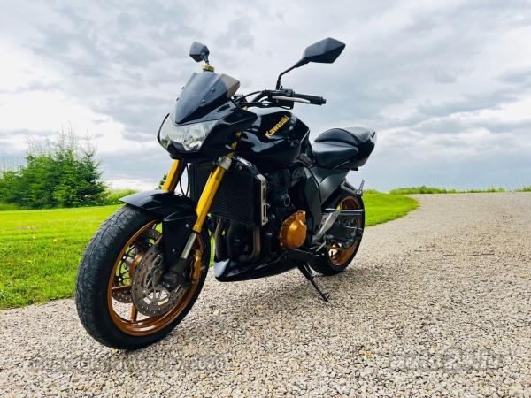 Black Kawasaki Z750 2005 in Tartu, with an engine capacity of 0.75 L and mileage of 61 thousand km for 3000 €, photo 2 on AUTOMOTO.COM.LV