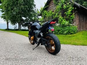 Black Kawasaki Z750 2005 in Tartu, with an engine capacity of 0.75 L and mileage of 61 thousand km for 3000 €, photo 4 on AUTOMOTO.COM.LV