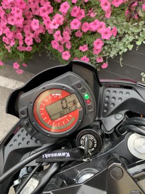 Melns Kawasaki Z750 2005 Rīga, ar dzinēja tilpumu 0.80 L un nobraukumu 19 tūkst. km par 2990 €, foto 7 vietnē AUTOMOTO.COM.LV
