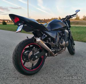 Black Kawasaki Z750 2006 in Tallinn, with an engine capacity of 0.75 L and mileage of 47 thousand km for 3500 €, photo 6 on AUTOMOTO.COM.LV