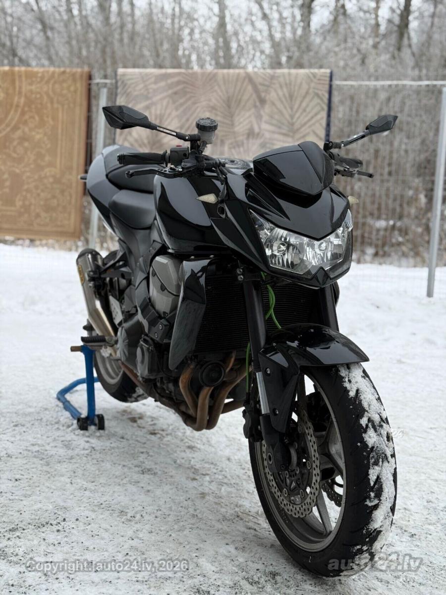 Melns Kawasaki Z750 2007 Pērnava, ar dzinēja tilpumu 0.75 L un nobraukumu 32 tūkst. km par 3990 €, foto 5 vietnē AUTOMOTO.COM.LV