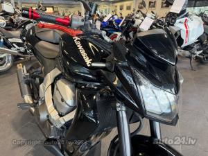 Black Kawasaki Z750 2007 in Tallinn, with an engine capacity of 0.75 L and mileage of 54 thousand km for 3290 €, photo 9 on AUTOMOTO.COM.LV