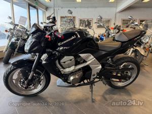 Black Kawasaki Z750 2007 in Tallinn, with an engine capacity of 0.75 L and mileage of 54 thousand km for 3290 €, photo 13 on AUTOMOTO.COM.LV