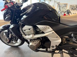 Black Kawasaki Z750 2007 in Tallinn, with an engine capacity of 0.75 L and mileage of 54 thousand km for 3290 €, photo 16 on AUTOMOTO.COM.LV