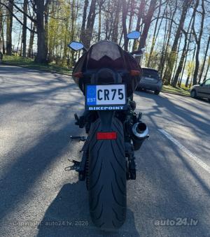 Black Kawasaki Z750 2008 in Tallinn, with an engine capacity of 0.75 L and mileage of 32 thousand km for 4200 €, photo 5 on AUTOMOTO.COM.LV