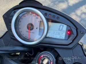 Black Kawasaki Z750 2008 in Tallinn, with an engine capacity of 0.75 L and mileage of 32 thousand km for 4200 €, photo 7 on AUTOMOTO.COM.LV
