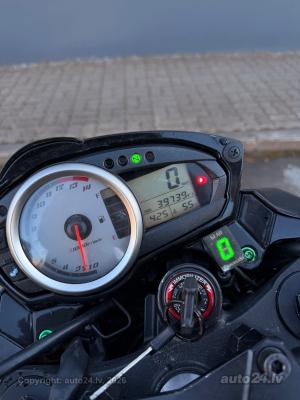 Черный Кавасаки З 750 2008 в Таллин, объемом двигателя 0.75 л и пробегом 40 тыс. км за 3800 €, фото 8 на AUTOMOTO.COM.LV