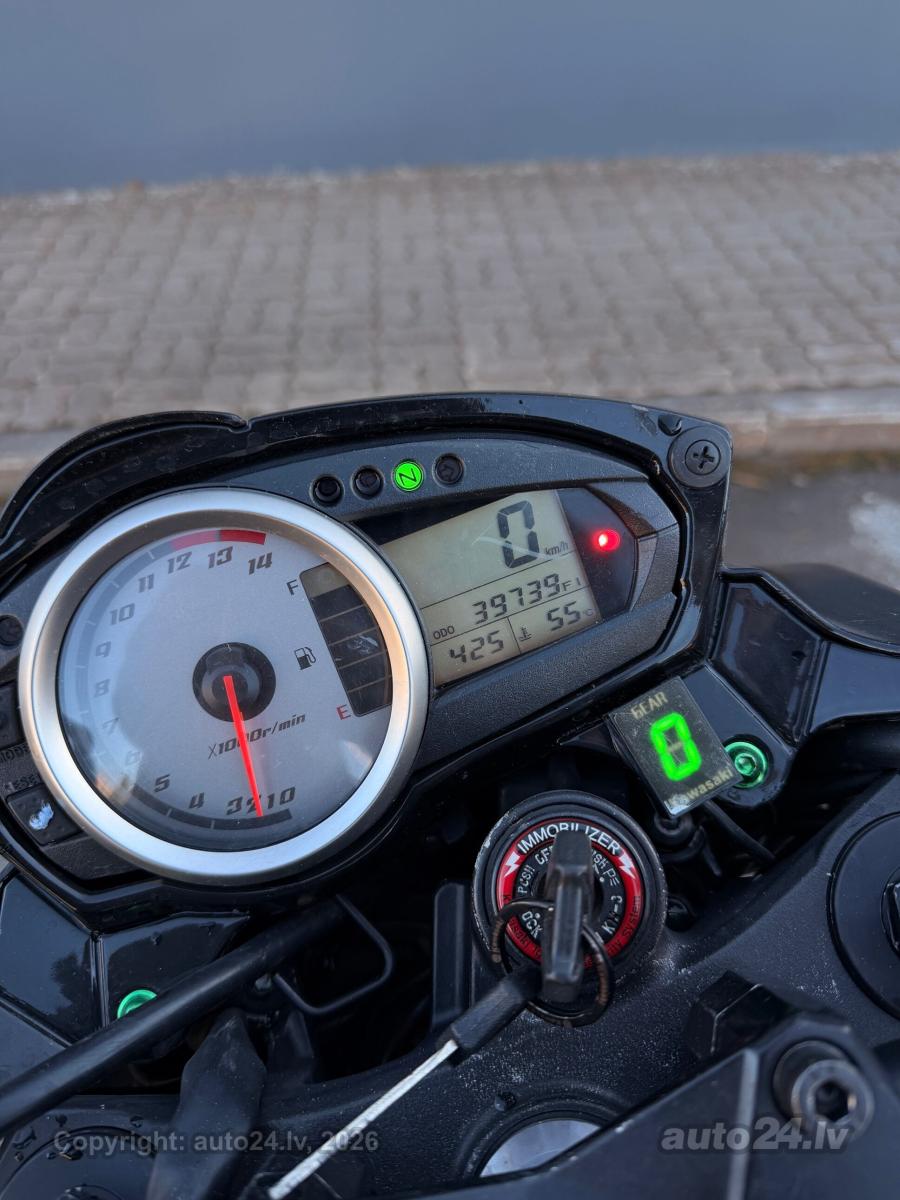 Черный Кавасаки З 750 2008 в Таллин, объемом двигателя 0.75 л и пробегом 40 тыс. км за 3800 €, фото 8 на AUTOMOTO.COM.LV