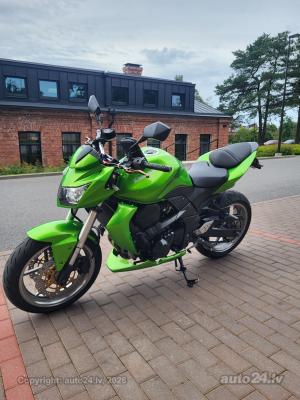 Melns Kawasaki Z750 2009 Tallina, ar dzinēja tilpumu 0.75 L un nobraukumu 37 tūkst. km par 3700 €, foto 8 vietnē AUTOMOTO.COM.LV