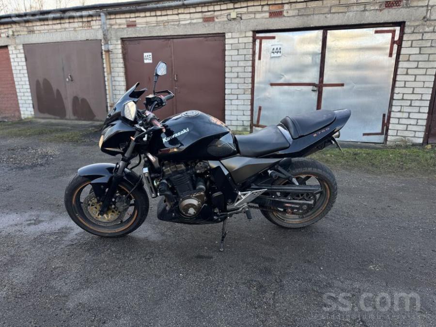 Kawasaki Z750 2004 in Riga, with an engine capacity of 0.75 L and mileage of 0 thousand km for 2500 €, photo 2 on AUTOMOTO.COM.LV