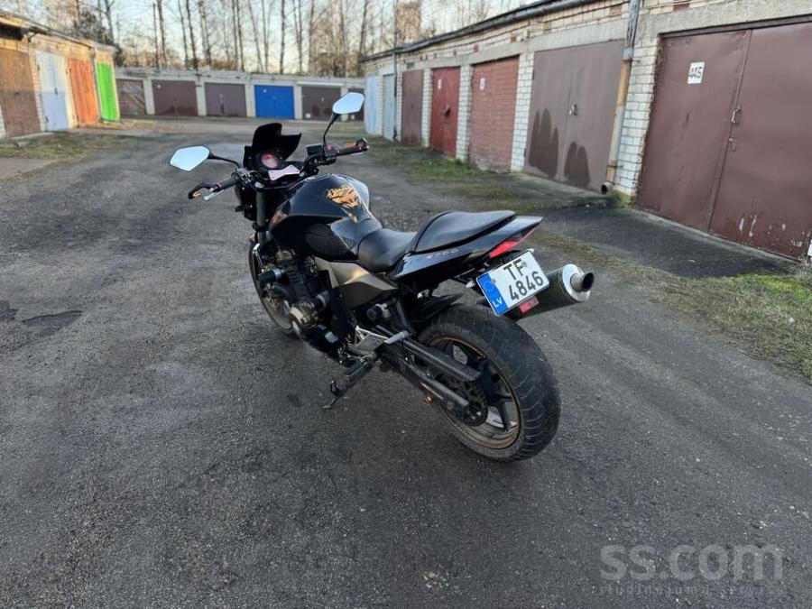 Kawasaki Z750 2004 in Riga, with an engine capacity of 0.75 L and mileage of 0 thousand km for 2500 €, photo 3 on AUTOMOTO.COM.LV