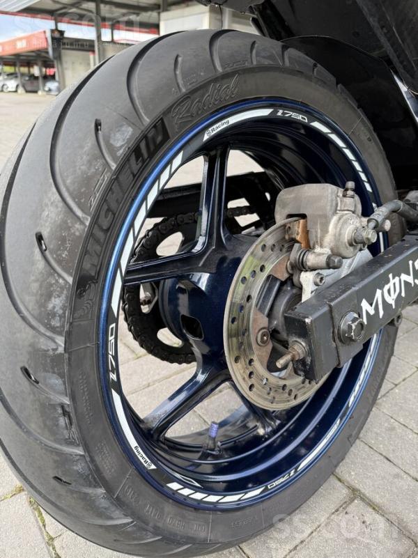 Kawasaki Z750 2004 in Riga, with an engine capacity of 0.75 L and mileage of 0 thousand km for 2500 €, photo 9 on AUTOMOTO.COM.LV