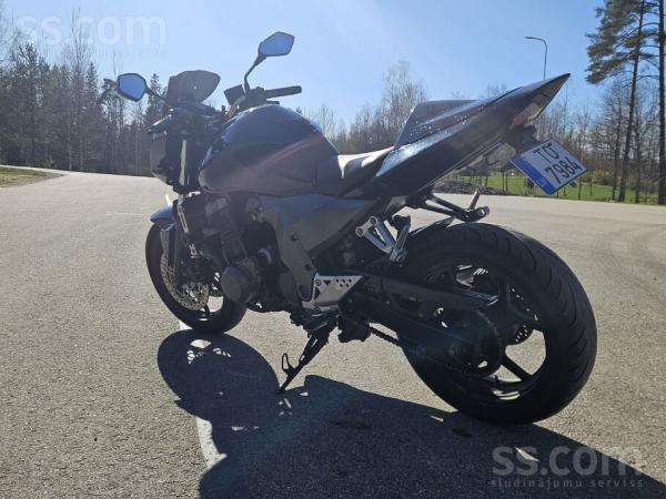 Kawasaki Z750 2004 in Madona, with an engine capacity of 0.75 L and mileage of 0 thousand km for 2400 €, photo 3 on AUTOMOTO.COM.LV