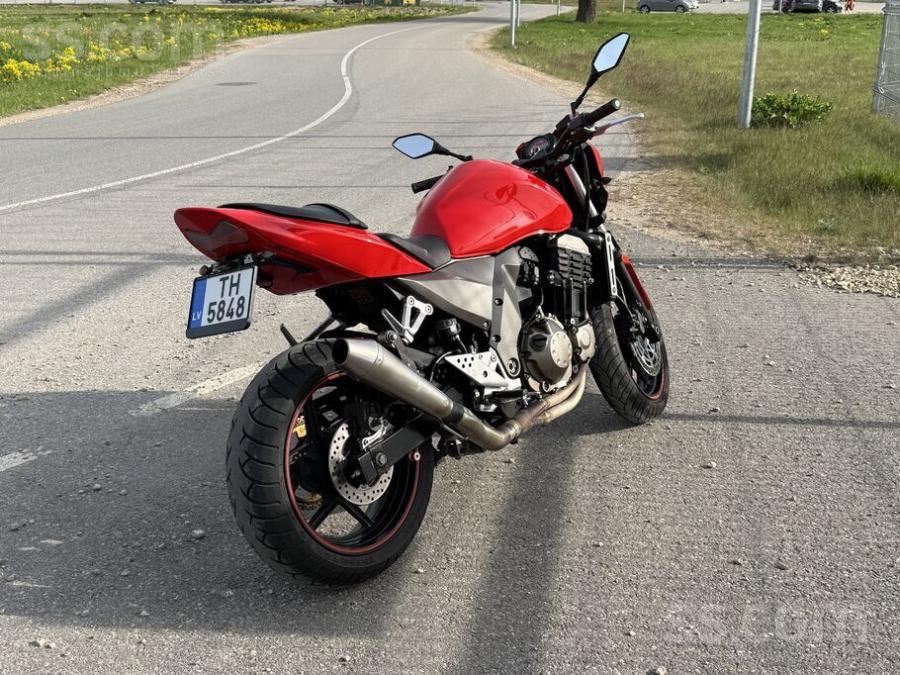 Kawasaki Z750 2004 in Riga, with an engine capacity of 0.75 L and mileage of 0 thousand km for 2950 €, photo 3 on AUTOMOTO.COM.LV