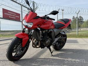 Kawasaki Z750 2004 in Riga, with an engine capacity of 0.75 L and mileage of 0 thousand km for 2950 €, photo 5 on AUTOMOTO.COM.LV