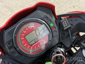 Kawasaki Z750 2004 in Riga, with an engine capacity of 0.75 L and mileage of 0 thousand km for 2950 €, photo 6 on AUTOMOTO.COM.LV