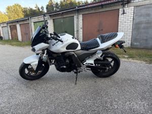 Kawasaki Z750 2004 Rīga, ar dzinēja tilpumu 0.75 L un nobraukumu 0 tūkst. km par 2290 €, foto  vietnē AUTOMOTO.COM.LV