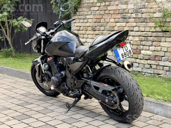 Kawasaki Z750 2005 Rīga, ar dzinēja tilpumu 0.75 L un nobraukumu 0 tūkst. km par 2150 €, foto 3 vietnē AUTOMOTO.COM.LV