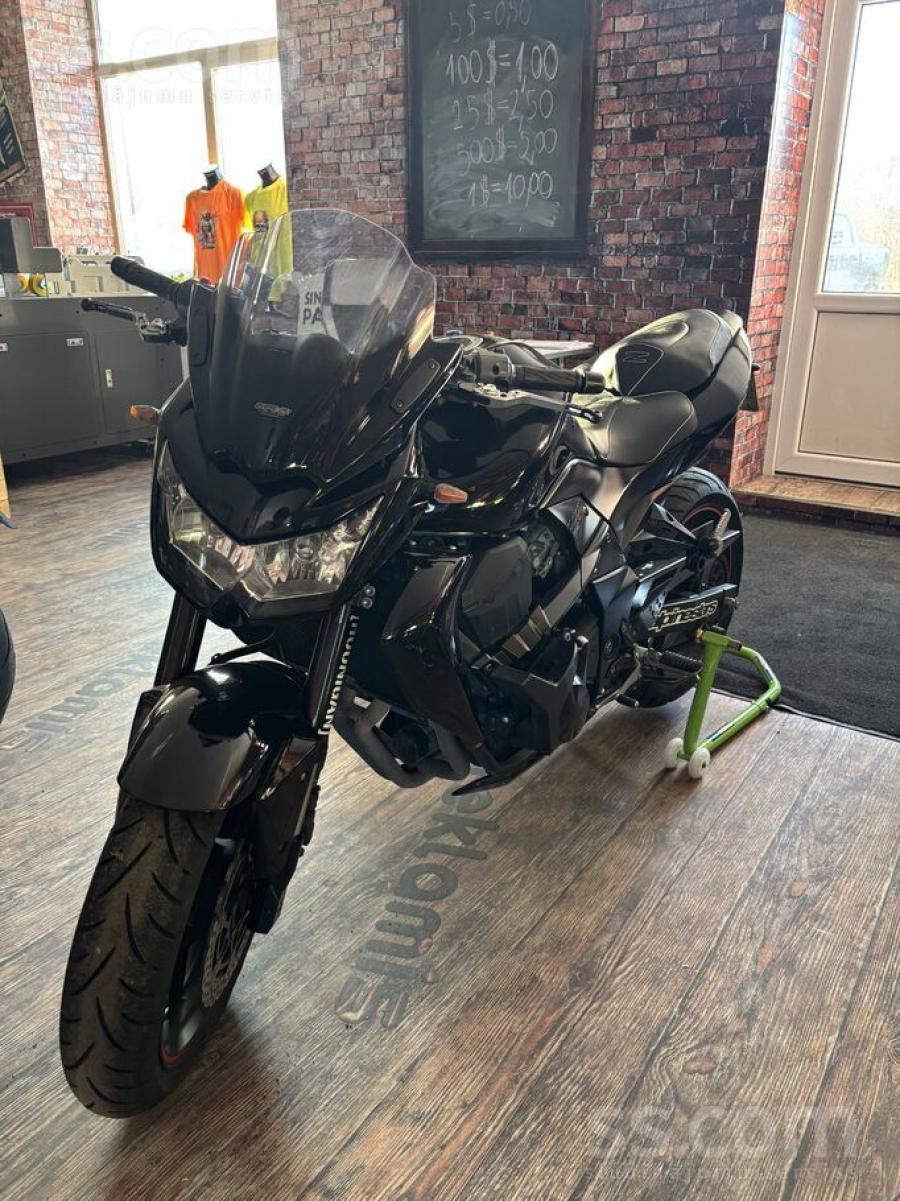 Kawasaki Z750 2007 Rīga, ar dzinēja tilpumu 0.75 L un nobraukumu 0 tūkst. km par 4100 €, foto 3 vietnē AUTOMOTO.COM.LV