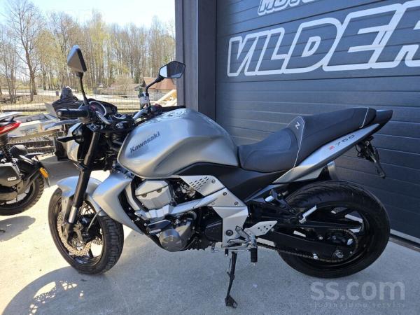 Kawasaki Z750 2007 Cēsis, ar dzinēja tilpumu 0.75 L un nobraukumu 0 tūkst. km par 3300 €, foto 5 vietnē AUTOMOTO.COM.LV