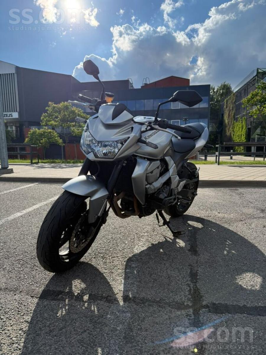 Kawasaki Z750 2007 in Riga, with an engine capacity of 0.75 L and mileage of 0 thousand km for 3950 €, photo 6 on AUTOMOTO.COM.LV