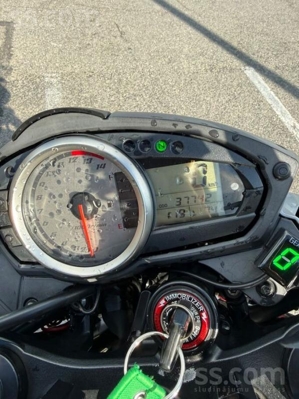 Kawasaki Z750 2007 Rīga, ar dzinēja tilpumu 0.75 L un nobraukumu 0 tūkst. km par 3950 €, foto 6 vietnē AUTOMOTO.COM.LV