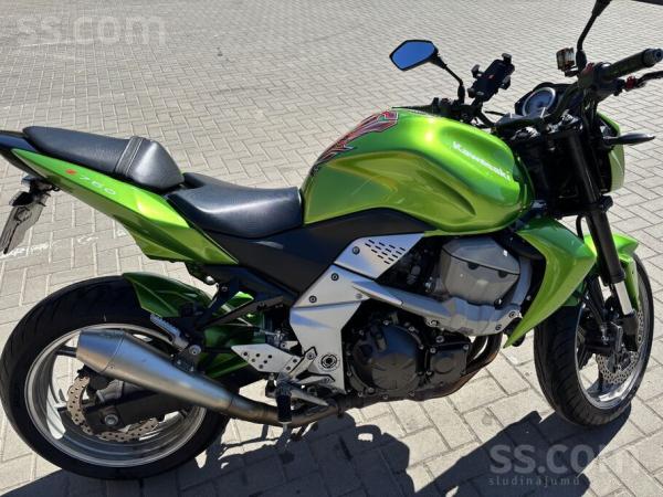 Kawasaki Z750 2007 in Jelgava, with an engine capacity of 0.75 L and mileage of 0 thousand km for 3000 €, photo 6 on AUTOMOTO.COM.LV