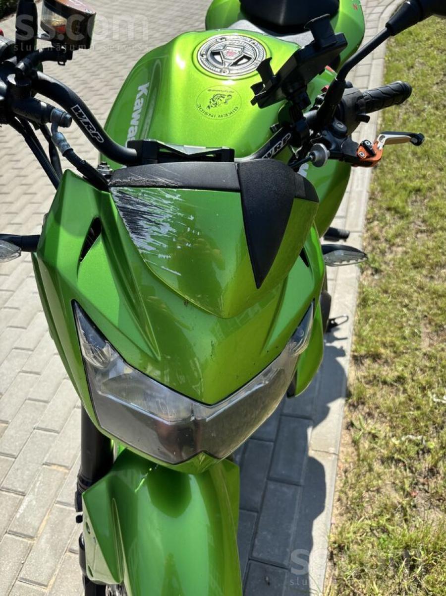 Kawasaki Z750 2007 in Jelgava, with an engine capacity of 0.75 L and mileage of 0 thousand km for 3000 €, photo 10 on AUTOMOTO.COM.LV