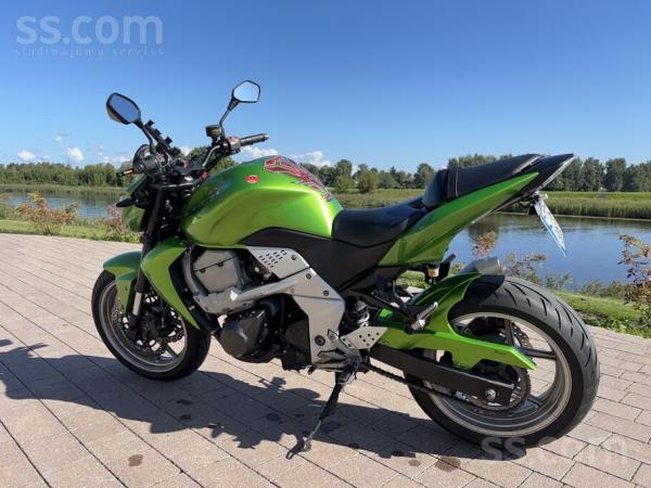 Kawasaki Z750 2007 in Jelgava, with an engine capacity of 0.75 L and mileage of 0 thousand km for 3200 €, photo 5 on AUTOMOTO.COM.LV