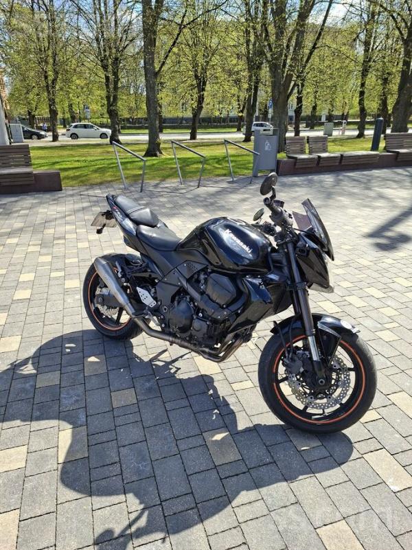 Kawasaki Z750 2008 Ventspils, ar dzinēja tilpumu 0.75 L un nobraukumu 0 tūkst. km par 3300 €, foto 2 vietnē AUTOMOTO.COM.LV
