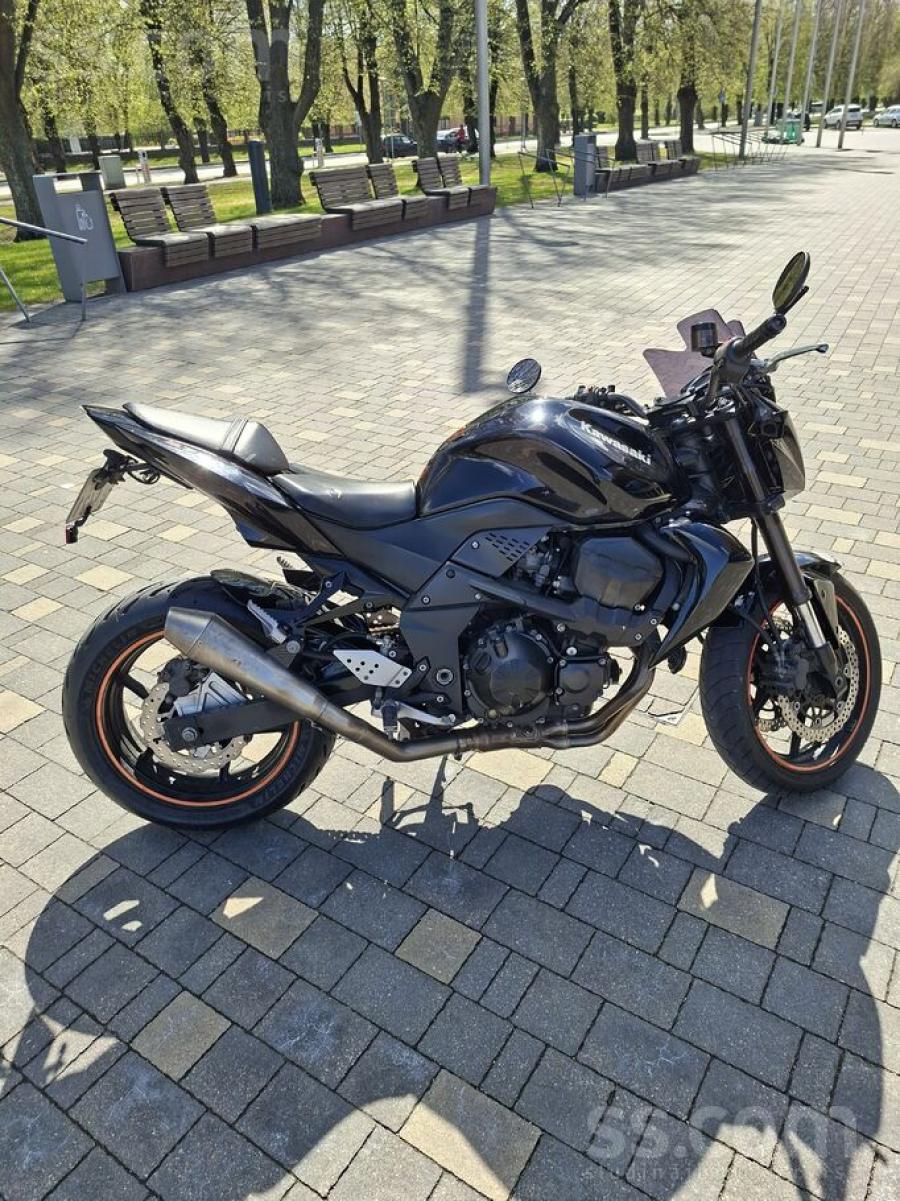 Kawasaki Z750 2008 Ventspils, ar dzinēja tilpumu 0.75 L un nobraukumu 0 tūkst. km par 3300 €, foto 4 vietnē AUTOMOTO.COM.LV