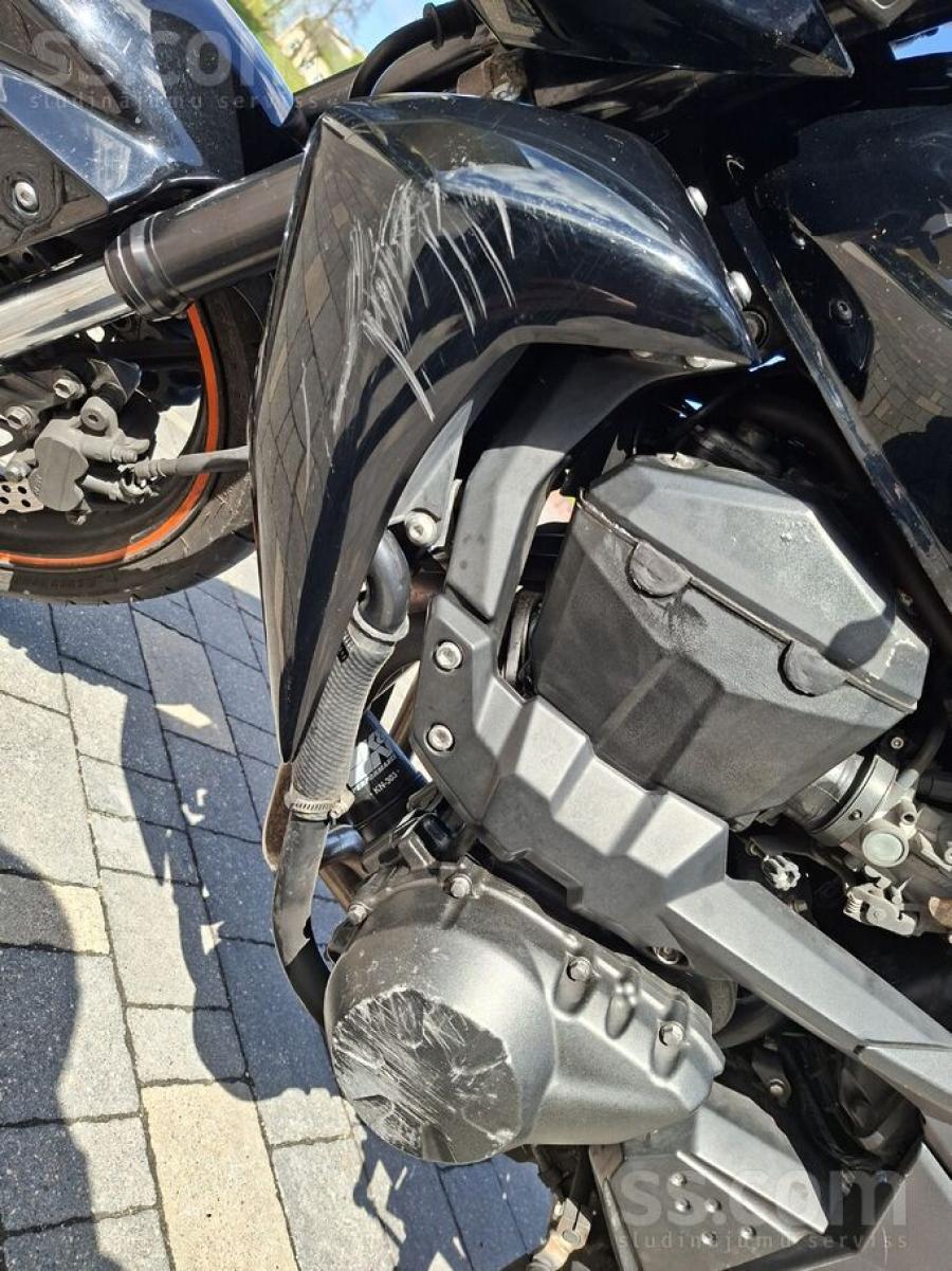 Kawasaki Z750 2008 Ventspils, ar dzinēja tilpumu 0.75 L un nobraukumu 0 tūkst. km par 3300 €, foto 9 vietnē AUTOMOTO.COM.LV