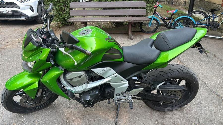 Kawasaki Z750 2008 in Jelgava, with an engine capacity of 0.75 L and mileage of 0 thousand km for 2700 €, photo 3 on AUTOMOTO.COM.LV