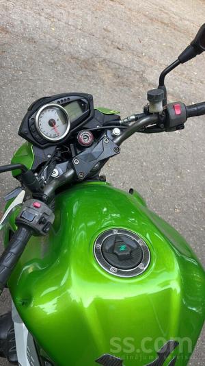 Kawasaki Z750 2008 in Jelgava, with an engine capacity of 0.75 L and mileage of 0 thousand km for 2700 €, photo 4 on AUTOMOTO.COM.LV