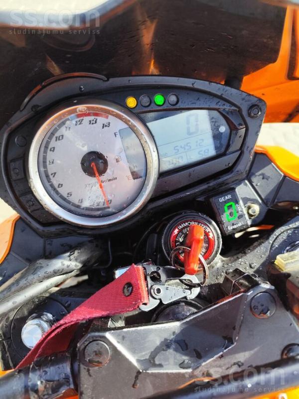 Kawasaki Z750 2009 in Talsi, with an engine capacity of 0.75 L and mileage of 0 thousand km for 3500 €, photo 5 on AUTOMOTO.COM.LV