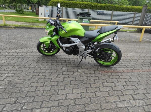 Kawasaki Z750 2009 Rīga, ar dzinēja tilpumu 0.75 L un nobraukumu 0 tūkst. km par 4500 €, foto 1 vietnē AUTOMOTO.COM.LV