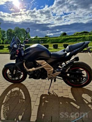 Kawasaki Z750 2009 in Daugavpils, with an engine capacity of 0.75 L and mileage of 0 thousand km for 3350 €, photo 3 on AUTOMOTO.COM.LV