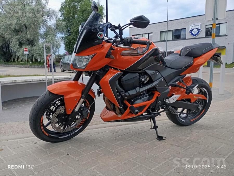 Kawasaki Z750 2009 in Liepaja, with an engine capacity of 0.75 L and mileage of 0 thousand km for 3800 €, photo 4 on AUTOMOTO.COM.LV
