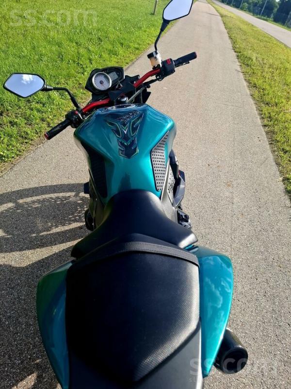 Kawasaki Z750 2012 in Riga, with an engine capacity of 0.75 L and mileage of 0 thousand km for 4700 €, photo 3 on AUTOMOTO.COM.LV